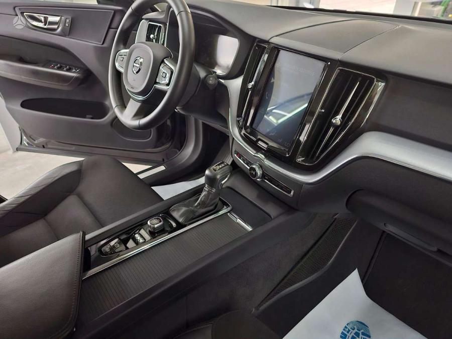 Melns Volvo XC60 2019 Mažeikiai, ar dzinēja tilpumu 2.00 L un nobraukumu 249 tūkst. km par 20500 €, foto 21 vietnē AUTOMOTO.COM.LV
