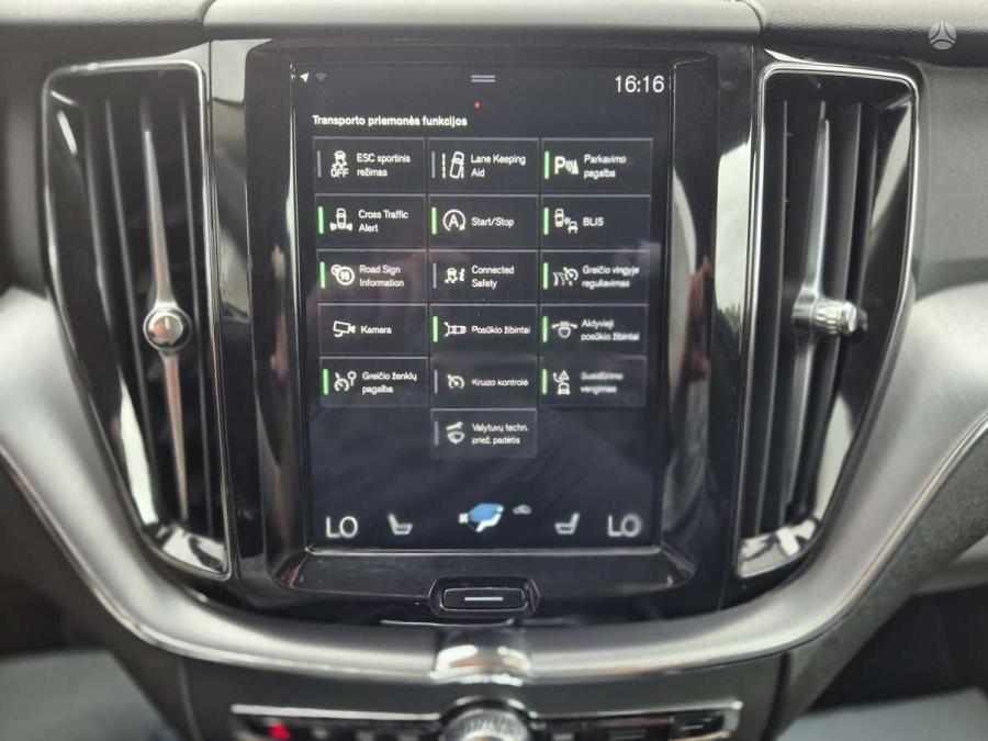 Melns Volvo XC60 2019 Mažeikiai, ar dzinēja tilpumu 2.00 L un nobraukumu 249 tūkst. km par 20500 €, foto 26 vietnē AUTOMOTO.COM.LV
