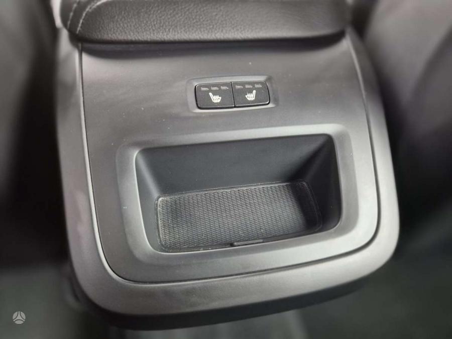 Melns Volvo XC60 2019 Mažeikiai, ar dzinēja tilpumu 2.00 L un nobraukumu 249 tūkst. km par 20500 €, foto 30 vietnē AUTOMOTO.COM.LV