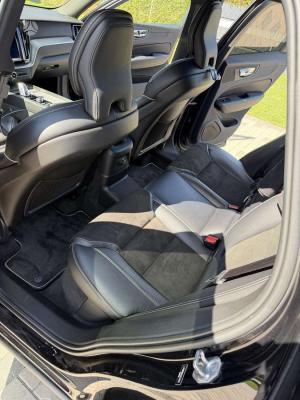 Melns Volvo XC60 2019 Viļņa, ar dzinēja tilpumu 1.97 L un nobraukumu 200 tūkst. km par 21800 €, foto 8 vietnē AUTOMOTO.COM.LV