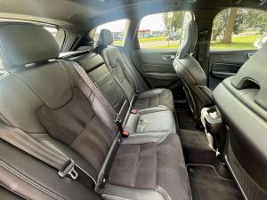 Black Volvo XC60 2019 in Taurage, with an engine capacity of 1.97 L and mileage of 120 thousand km for 21999 €, photo 15 on AUTOMOTO.COM.LV