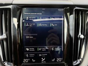 Black Volvo XC60 2019 in Taurage, with an engine capacity of 1.97 L and mileage of 120 thousand km for 21999 €, photo 27 on AUTOMOTO.COM.LV
