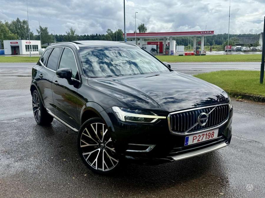 Black Volvo XC60 2019 in Taurage, with an engine capacity of 1.97 L and mileage of 220 thousand km for 19999 €, photo 6 on AUTOMOTO.COM.LV