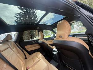 Black Volvo XC60 2019 in Taurage, with an engine capacity of 1.97 L and mileage of 220 thousand km for 19999 €, photo 16 on AUTOMOTO.COM.LV