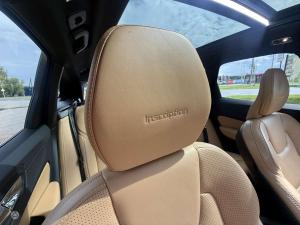 Black Volvo XC60 2019 in Taurage, with an engine capacity of 1.97 L and mileage of 220 thousand km for 19999 €, photo 18 on AUTOMOTO.COM.LV