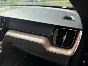 Black Volvo XC60 2019 in Taurage, with an engine capacity of 1.97 L and mileage of 220 thousand km for 19999 €, photo 20 on AUTOMOTO.COM.LV