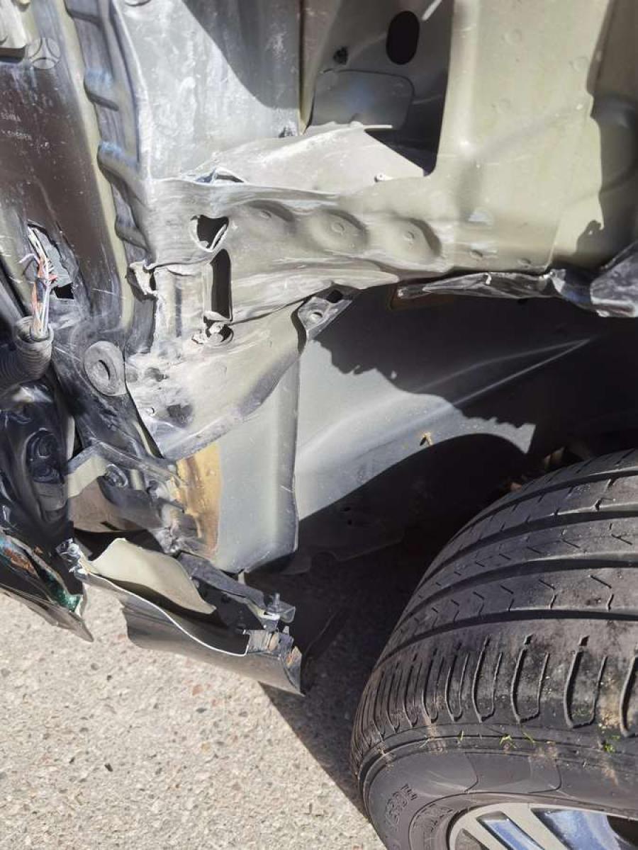 Melns Volvo XC60 2019 Kauņa, ar dzinēja tilpumu 1.97 L un nobraukumu 160 tūkst. km par 10200 €, foto 52 vietnē AUTOMOTO.COM.LV