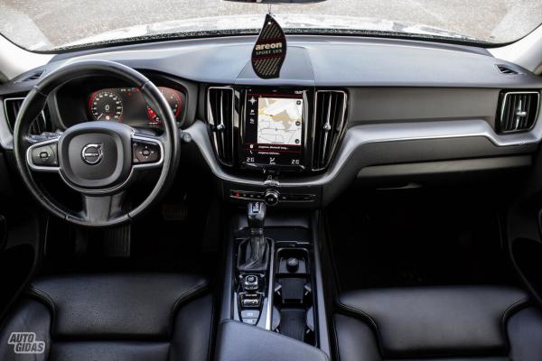Black Volvo XC60 2019 in Kaunas, with an engine capacity of 2.00 L and mileage of 248 thousand km for 18300 €, photo 9 on AUTOMOTO.COM.LV