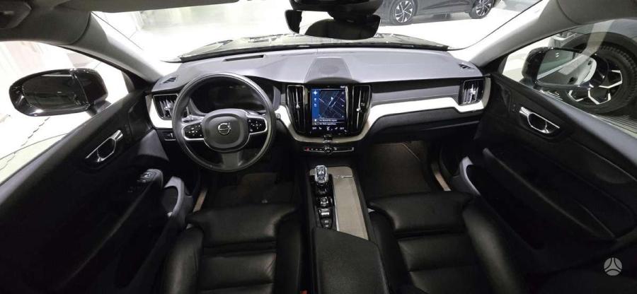 Melns Volvo XC60 2020 Šauļi, ar dzinēja tilpumu 1.97 L un nobraukumu 67 tūkst. km par 31500 €, foto 32 vietnē AUTOMOTO.COM.LV