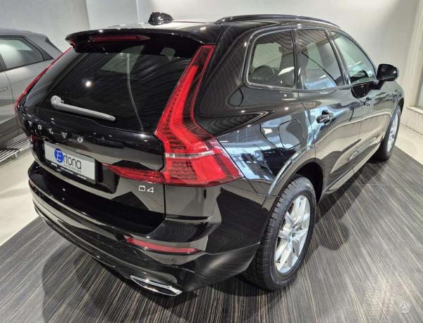 Melns Volvo XC60 2020 Šauļi, ar dzinēja tilpumu 1.97 L un nobraukumu 131 tūkst. km par 25900 €, foto 3 vietnē AUTOMOTO.COM.LV