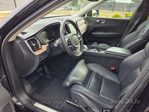 Melns Volvo XC60 2020 Tallina, ar dzinēja tilpumu 2.00 L un nobraukumu 122 tūkst. km par 34900 €, foto 8 vietnē AUTOMOTO.COM.LV