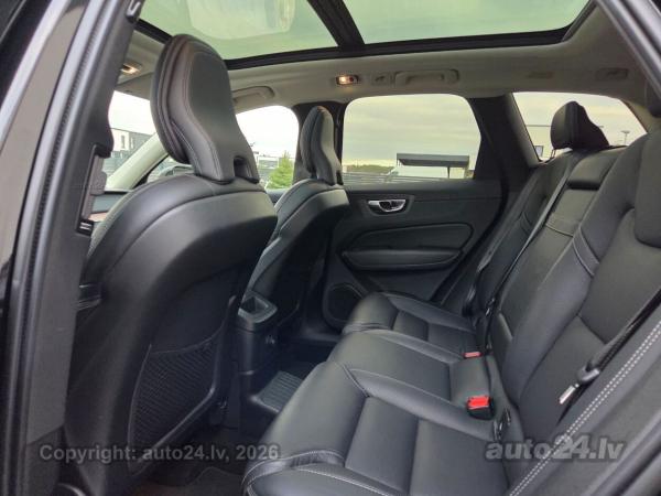 Melns Volvo XC60 2020 Tallina, ar dzinēja tilpumu 2.00 L un nobraukumu 122 tūkst. km par 34900 €, foto 10 vietnē AUTOMOTO.COM.LV