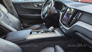 Melns Volvo XC60 2020 Tallina, ar dzinēja tilpumu 2.00 L un nobraukumu 116 tūkst. km par 30990 €, foto 22 vietnē AUTOMOTO.COM.LV