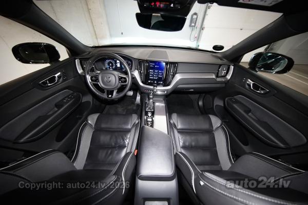 Black Volvo XC60 2020 in Tallinn, with an engine capacity of 2.00 L and mileage of 146 thousand km for 24990 €, photo 9 on AUTOMOTO.COM.LV