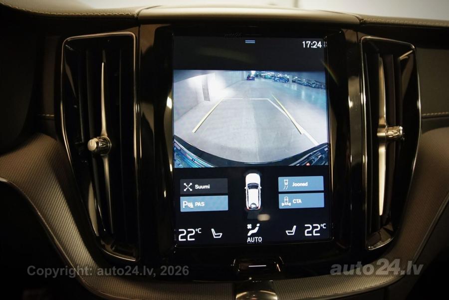 Melns Volvo XC60 2020 Tallina, ar dzinēja tilpumu 2.00 L un nobraukumu 146 tūkst. km par 24990 €, foto 18 vietnē AUTOMOTO.COM.LV