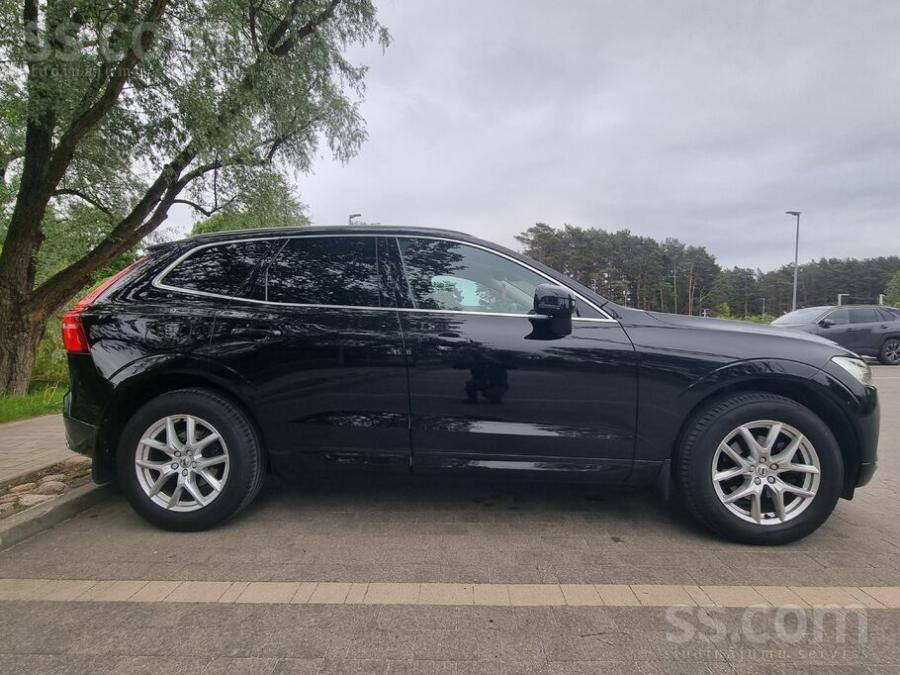 Black Volvo XC60 2020 in Riga, with an engine capacity of 2.00 L and mileage of 170 thousand km for 24450 €, photo 5 on AUTOMOTO.COM.LV