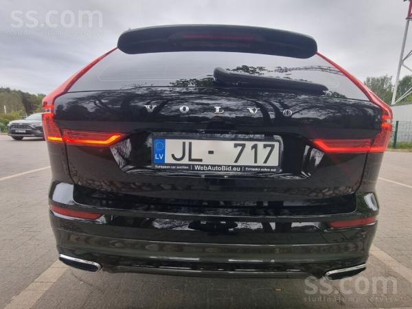 Черный Вольво ХС60 2020 в Рига, объемом двигателя 2.00 л и пробегом 170 тыс. км за 24450 €, фото 7 на AUTOMOTO.COM.LV