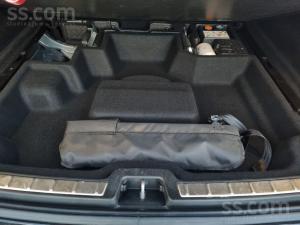 Black Volvo XC60 2020 in Riga, with an engine capacity of 2.00 L and mileage of 170 thousand km for 24450 €, photo 11 on AUTOMOTO.COM.LV