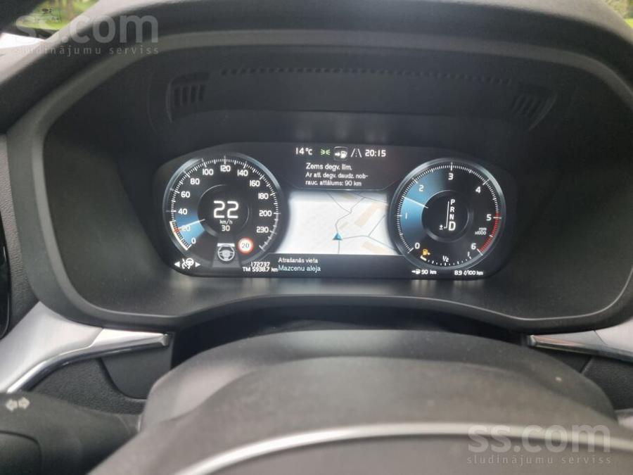 Black Volvo XC60 2020 in Riga, with an engine capacity of 2.00 L and mileage of 170 thousand km for 24450 €, photo 15 on AUTOMOTO.COM.LV