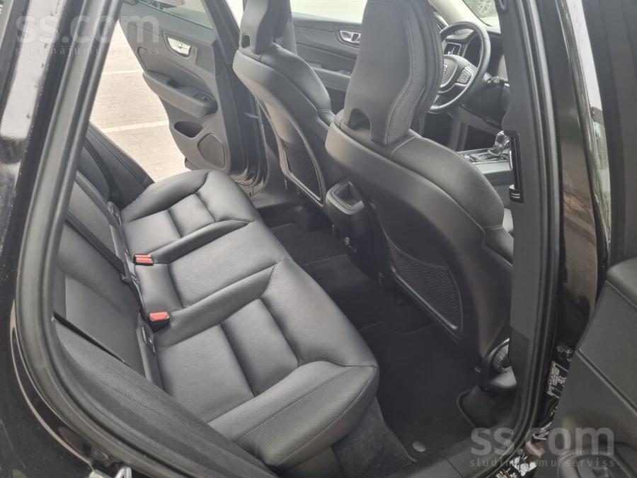 Black Volvo XC60 2020 in Riga, with an engine capacity of 2.00 L and mileage of 170 thousand km for 24450 €, photo 20 on AUTOMOTO.COM.LV