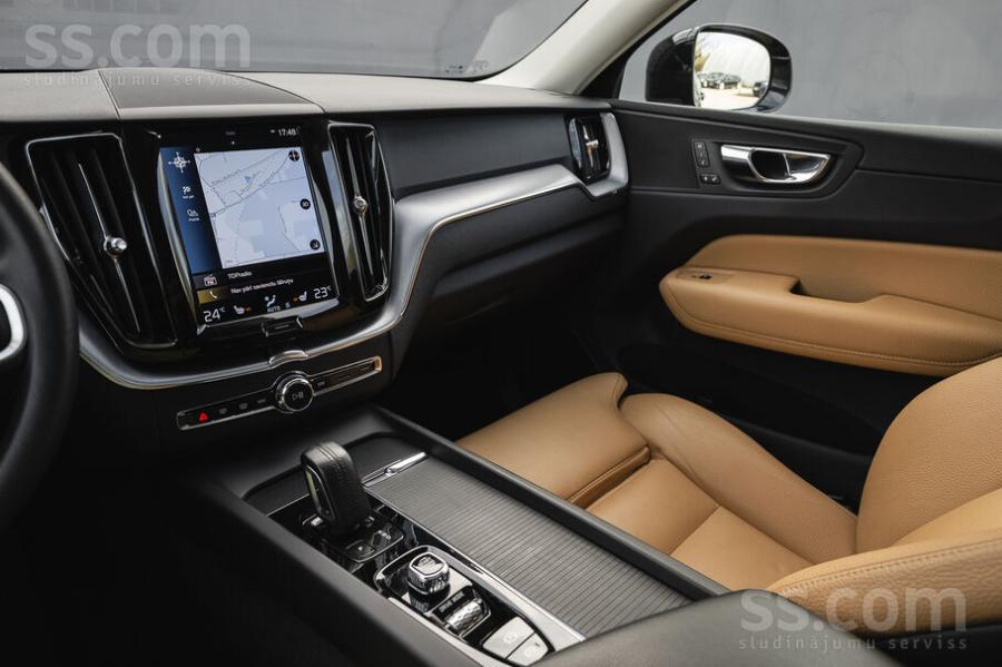 Melns Volvo XC60 2020 Jelgava, ar dzinēja tilpumu 2.00 L un nobraukumu 176 tūkst. km par 24500 €, foto 12 vietnē AUTOMOTO.COM.LV