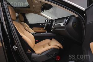 Melns Volvo XC60 2020 Jelgava, ar dzinēja tilpumu 2.00 L un nobraukumu 176 tūkst. km par 24500 €, foto 13 vietnē AUTOMOTO.COM.LV