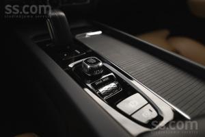 Melns Volvo XC60 2020 Jelgava, ar dzinēja tilpumu 2.00 L un nobraukumu 176 tūkst. km par 24500 €, foto 23 vietnē AUTOMOTO.COM.LV