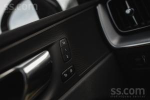 Melns Volvo XC60 2020 Jelgava, ar dzinēja tilpumu 2.00 L un nobraukumu 176 tūkst. km par 24500 €, foto 25 vietnē AUTOMOTO.COM.LV