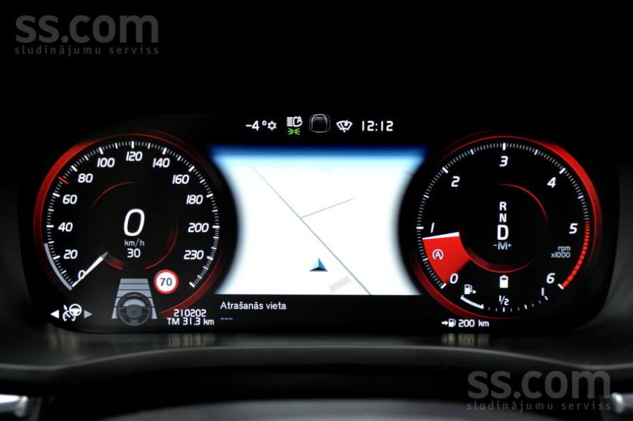 Melns Volvo XC60 2020 Tukums, ar dzinēja tilpumu 2.00 L un nobraukumu 210 tūkst. km par 23490 €, foto 20 vietnē AUTOMOTO.COM.LV