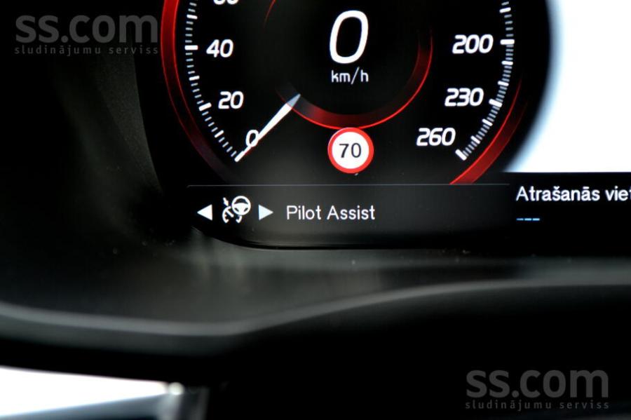 Melns Volvo XC60 2020 Tukums, ar dzinēja tilpumu 2.00 L un nobraukumu 210 tūkst. km par 23490 €, foto 21 vietnē AUTOMOTO.COM.LV