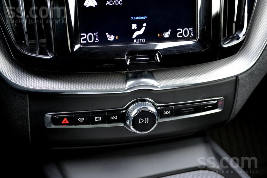 Melns Volvo XC60 2020 Tukums, ar dzinēja tilpumu 2.00 L un nobraukumu 210 tūkst. km par 23490 €, foto 22 vietnē AUTOMOTO.COM.LV