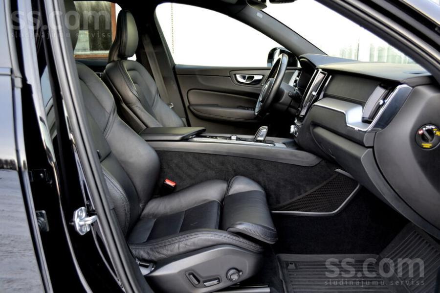 Melns Volvo XC60 2020 Tukums, ar dzinēja tilpumu 2.00 L un nobraukumu 210 tūkst. km par 23490 €, foto 30 vietnē AUTOMOTO.COM.LV