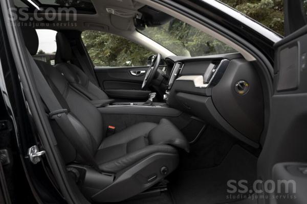 Melns Volvo XC60 2020 Jelgava, ar dzinēja tilpumu 2.00 L un nobraukumu 0 tūkst. km par 25500 €, foto 7 vietnē AUTOMOTO.COM.LV