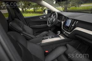 Melns Volvo XC60 2020 Jelgava, ar dzinēja tilpumu 2.00 L un nobraukumu 0 tūkst. km par 25500 €, foto 9 vietnē AUTOMOTO.COM.LV