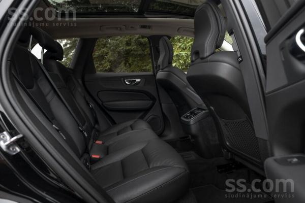 Melns Volvo XC60 2020 Jelgava, ar dzinēja tilpumu 2.00 L un nobraukumu 0 tūkst. km par 25500 €, foto 10 vietnē AUTOMOTO.COM.LV