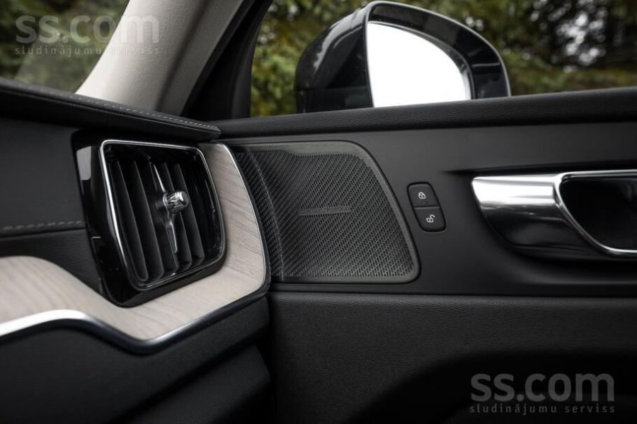 Melns Volvo XC60 2020 Jelgava, ar dzinēja tilpumu 2.00 L un nobraukumu 0 tūkst. km par 25500 €, foto 20 vietnē AUTOMOTO.COM.LV