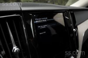 Melns Volvo XC60 2020 Jelgava, ar dzinēja tilpumu 2.00 L un nobraukumu 0 tūkst. km par 25500 €, foto 31 vietnē AUTOMOTO.COM.LV