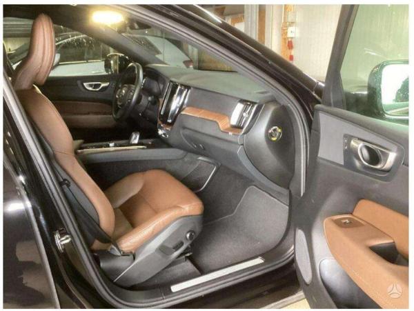 Melns Volvo XC60 2020 Radviliškis, ar dzinēja tilpumu 1.97 L un nobraukumu 108 tūkst. km par 26400 €, foto 6 vietnē AUTOMOTO.COM.LV
