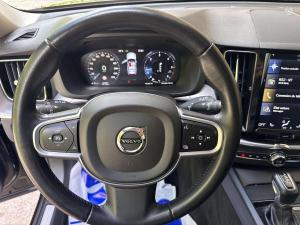 Melns Volvo XC60 2020 Šauļi, ar dzinēja tilpumu 2.00 L un nobraukumu 290 tūkst. km par 16650 €, foto 23 vietnē AUTOMOTO.COM.LV