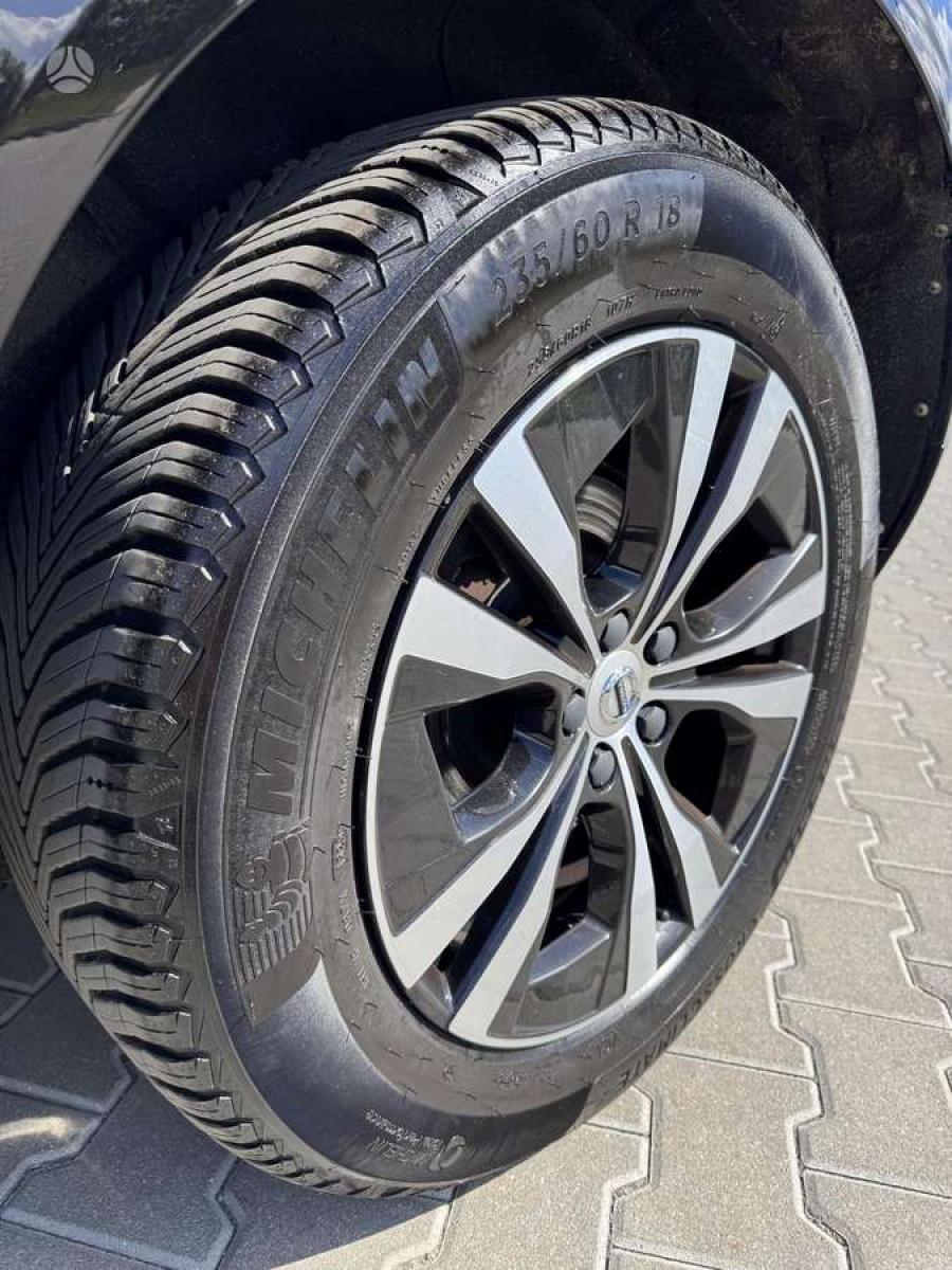 Melns Volvo XC60 2020 Šauļi, ar dzinēja tilpumu 2.00 L un nobraukumu 290 tūkst. km par 16650 €, foto 32 vietnē AUTOMOTO.COM.LV