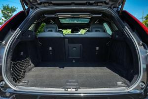 Melns Volvo XC60 2020 Marijampole, ar dzinēja tilpumu 1.97 L un nobraukumu 212 tūkst. km par 24950 €, foto 15 vietnē AUTOMOTO.COM.LV