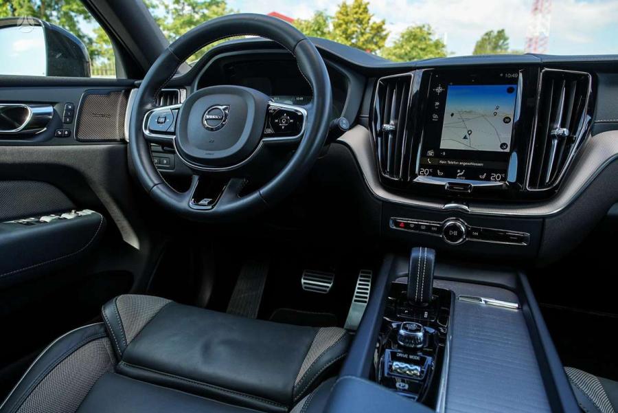 Melns Volvo XC60 2020 Marijampole, ar dzinēja tilpumu 1.97 L un nobraukumu 212 tūkst. km par 24950 €, foto 18 vietnē AUTOMOTO.COM.LV