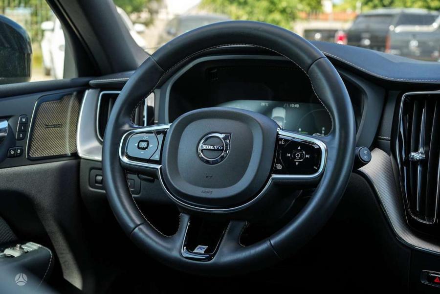 Melns Volvo XC60 2020 Marijampole, ar dzinēja tilpumu 1.97 L un nobraukumu 212 tūkst. km par 24950 €, foto 19 vietnē AUTOMOTO.COM.LV