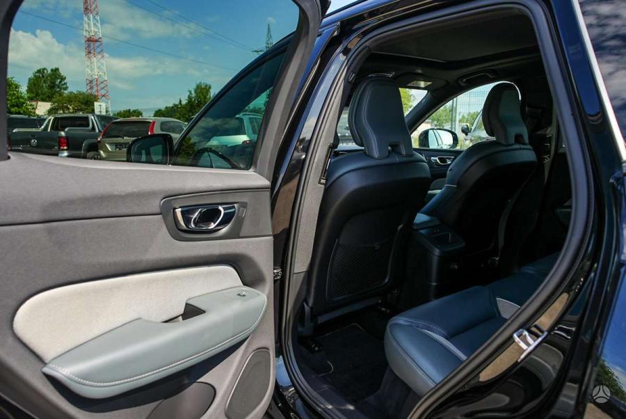 Melns Volvo XC60 2020 Marijampole, ar dzinēja tilpumu 1.97 L un nobraukumu 212 tūkst. km par 24950 €, foto 34 vietnē AUTOMOTO.COM.LV