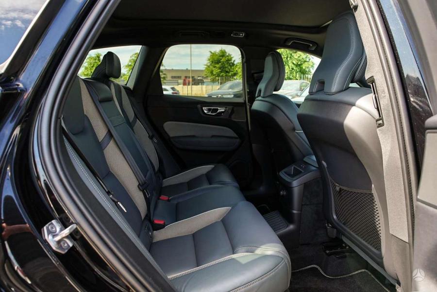 Melns Volvo XC60 2020 Marijampole, ar dzinēja tilpumu 1.97 L un nobraukumu 212 tūkst. km par 24950 €, foto 38 vietnē AUTOMOTO.COM.LV