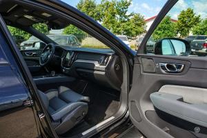 Melns Volvo XC60 2020 Marijampole, ar dzinēja tilpumu 1.97 L un nobraukumu 212 tūkst. km par 24950 €, foto 39 vietnē AUTOMOTO.COM.LV