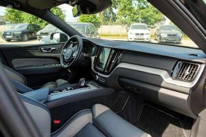 Melns Volvo XC60 2020 Marijampole, ar dzinēja tilpumu 1.97 L un nobraukumu 212 tūkst. km par 24950 €, foto 40 vietnē AUTOMOTO.COM.LV