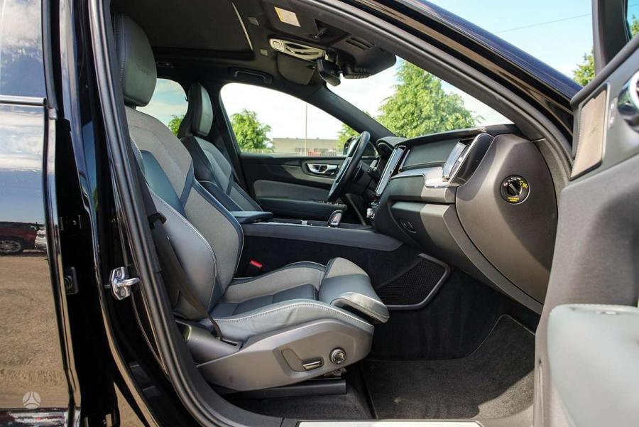 Melns Volvo XC60 2020 Marijampole, ar dzinēja tilpumu 1.97 L un nobraukumu 212 tūkst. km par 24950 €, foto 41 vietnē AUTOMOTO.COM.LV
