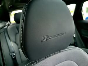Black Volvo XC60 2020 in Riga, with an engine capacity of 2.00 L and mileage of 156 thousand km for 28390 €, photo 28 on AUTOMOTO.COM.LV