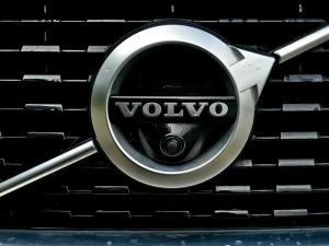 Black Volvo XC60 2020 in Riga, with an engine capacity of 2.00 L and mileage of 156 thousand km for 28390 €, photo 30 on AUTOMOTO.COM.LV